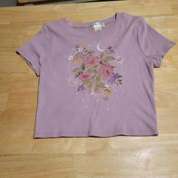 Cut & Paste | Tops | Cut Paste Womans Floral Tshirt Size L | Poshmark